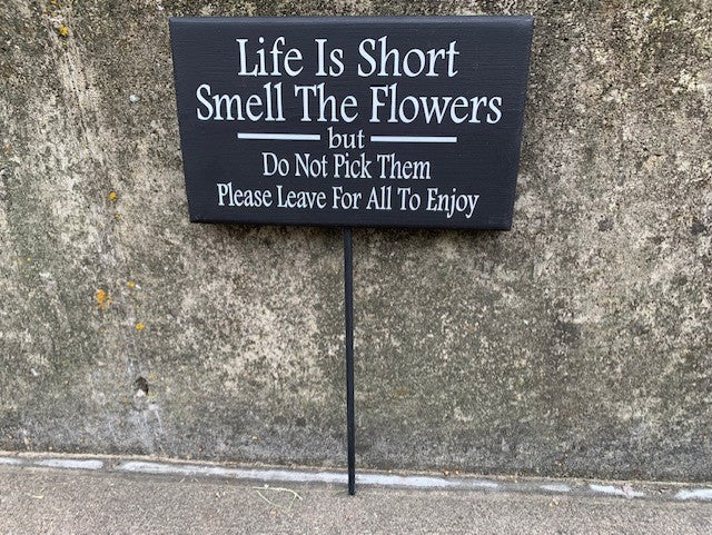 Flower Garden Signs Do Not Pick The Flowers | Heartfelt Giver